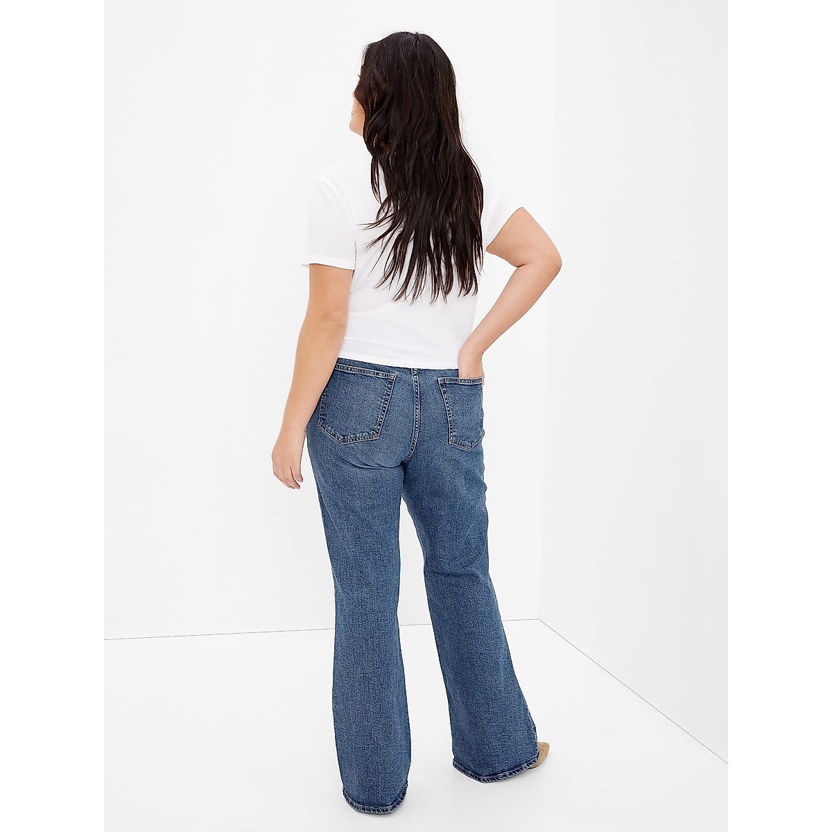 GAP Womens High Rise Flare Jeans, Dark Wash, 32 Regular US