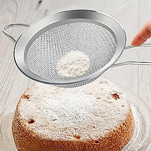 WLLHYF Fine Mesh Strainers Stainless Steel Long-Handled Tea Cup Bar Cocktail Coffee Juice Filter Sifter for Kitchen Food Powder Rice Flour Baked Pasta Small Leak Sieves 3 Inch Silver