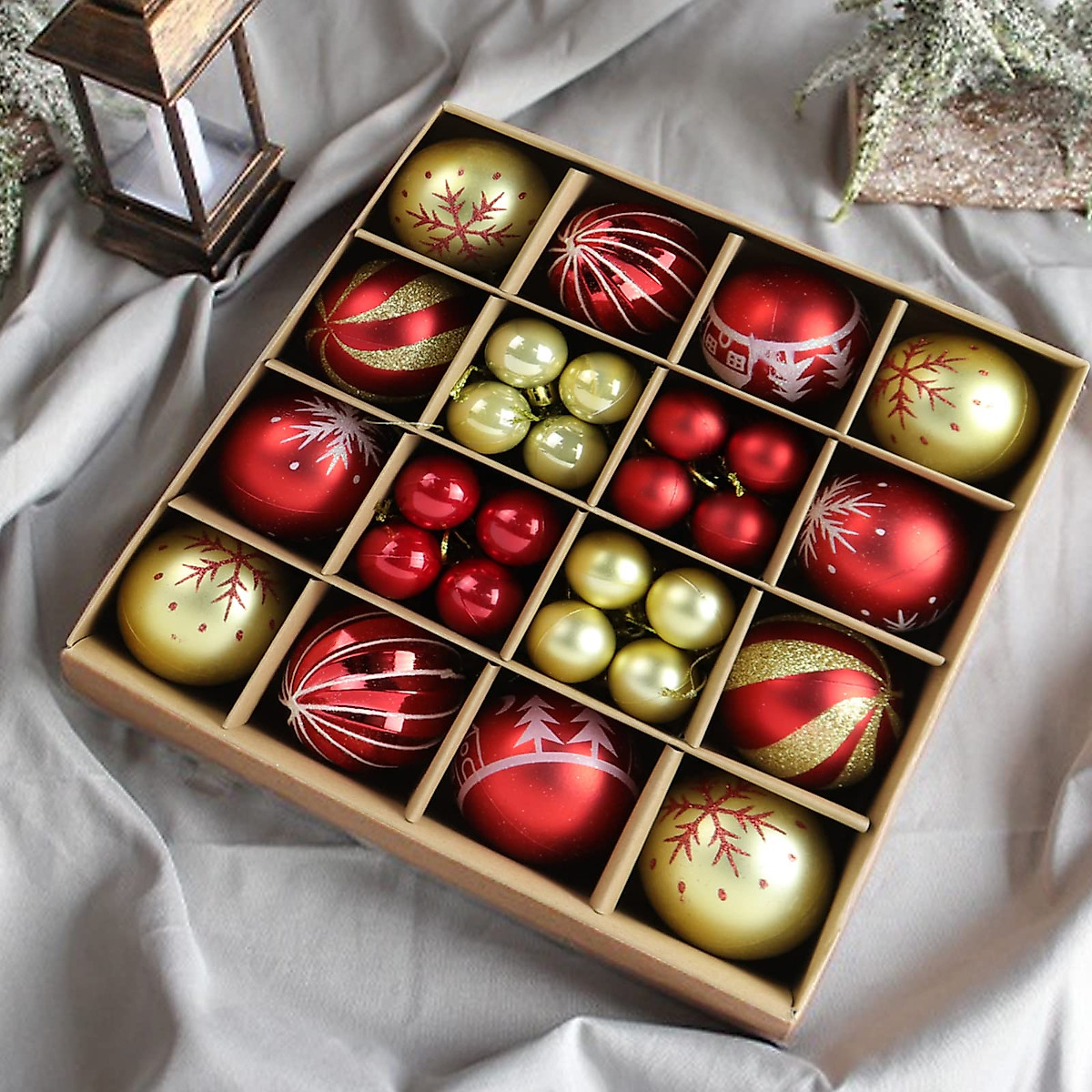 Christmas Balls,Christmas Tree Decorations Ornaments Set,44pcs Shatterproof Plastic Decorative Hanging Ball for Xmas Party Holiday Wedding (Red and Gold)