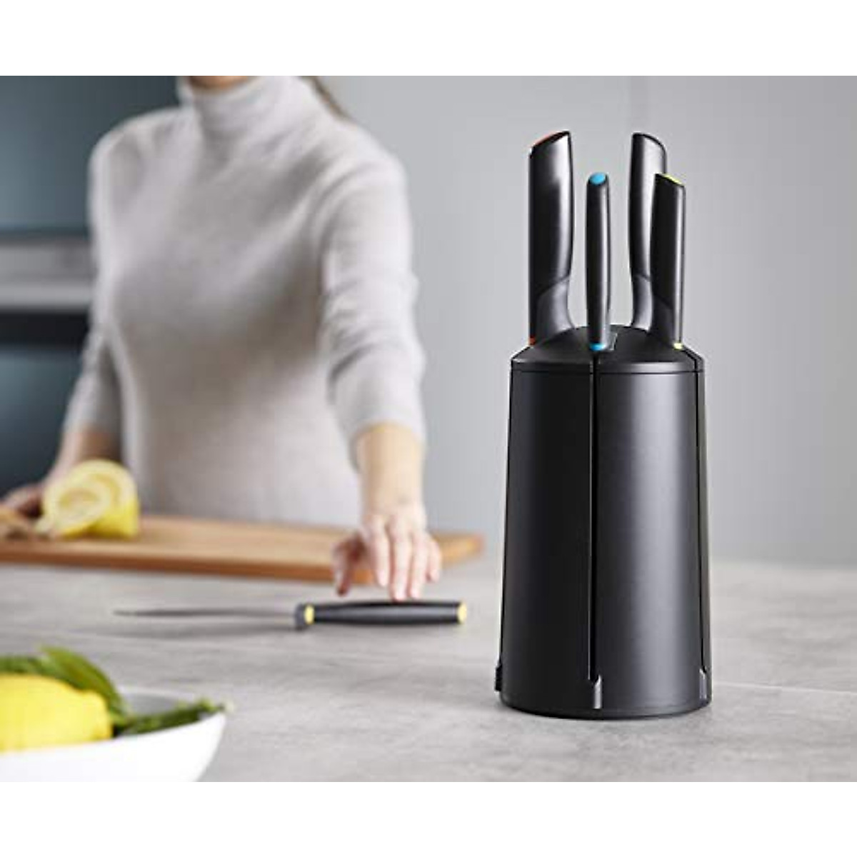 Joseph Joseph 10527 Elevate Knives Carousel Knife Set with Rotating Storage Stand, 6-piece, Black (updated)