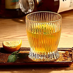 Whiskey Glasses Gift Box Set - Crystal Old Fashioned Whiskey Glasses with Skull Ice Molds - for Scotch, Bourbon, Cocktails - Crystal Glassware Gifts to Men, Whiskey Lover - 10oz