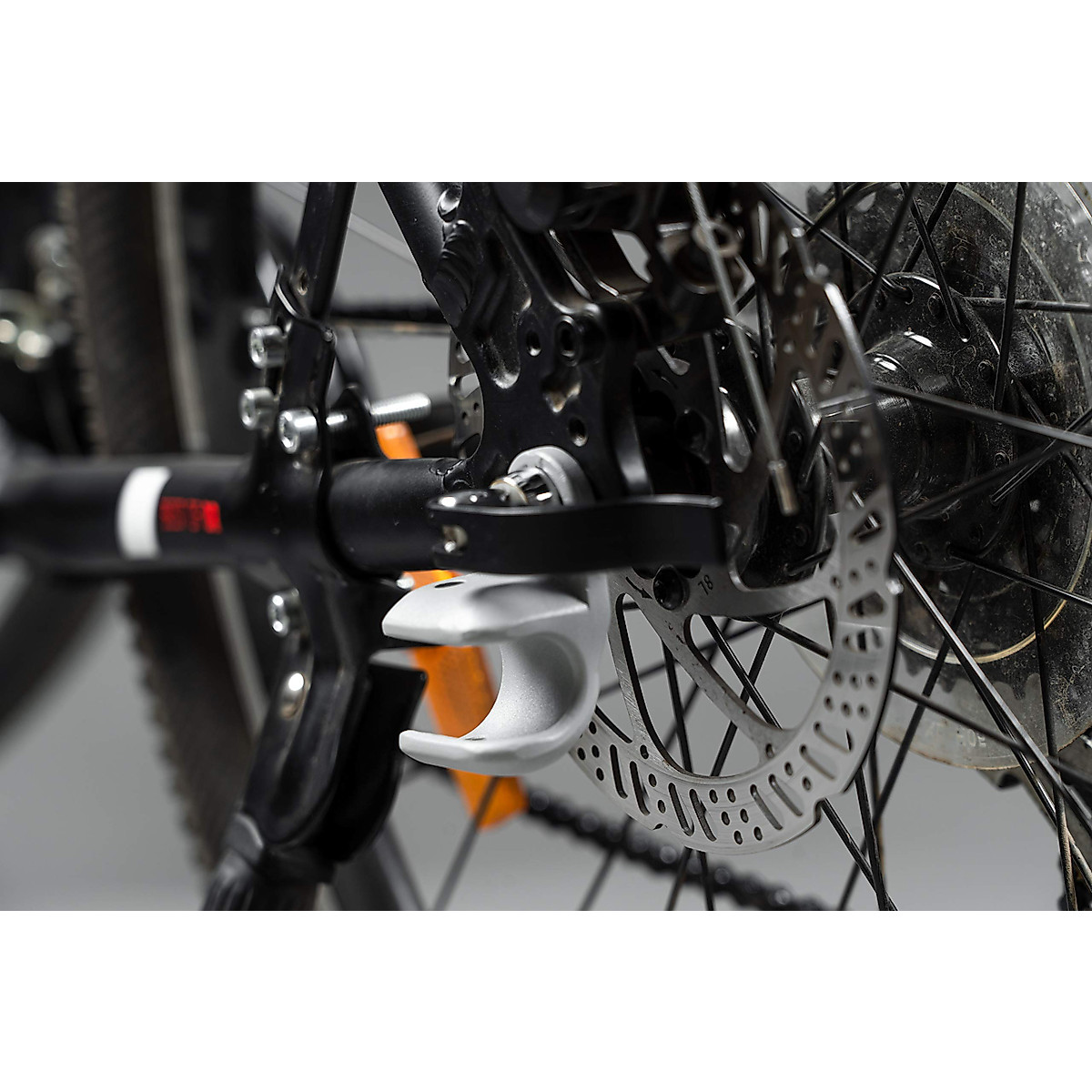 Axle Mount Hitch Cup with Quick Release Skewer for Thule Child Carrier/Thule Chariot Bike Trailer