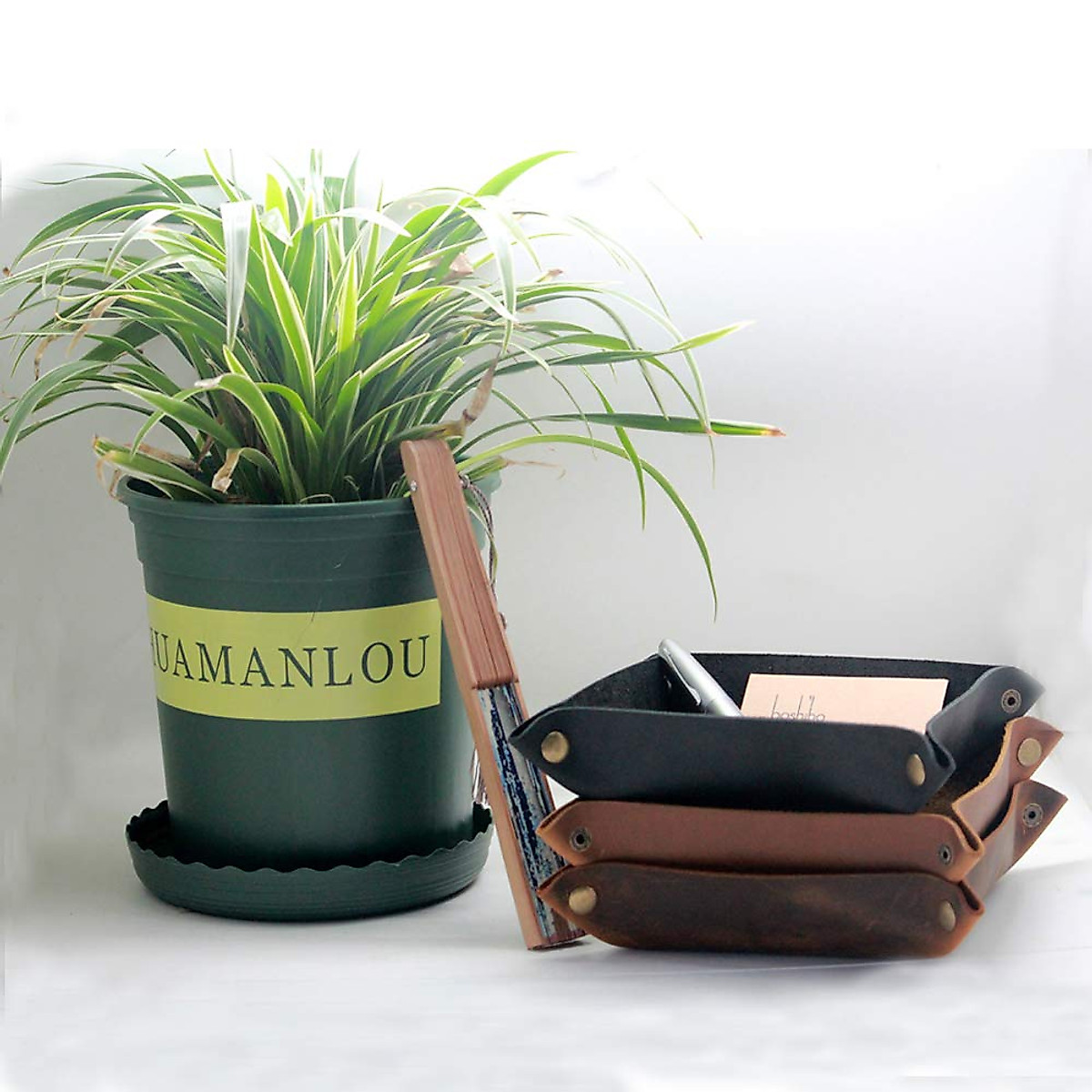 boshiho Valet Tray for Men, Leather Jewelry Catchall Key Phone Coin Box Change Caddy Bedside Storage Box (Crazy Horse Leather - Light Brown)