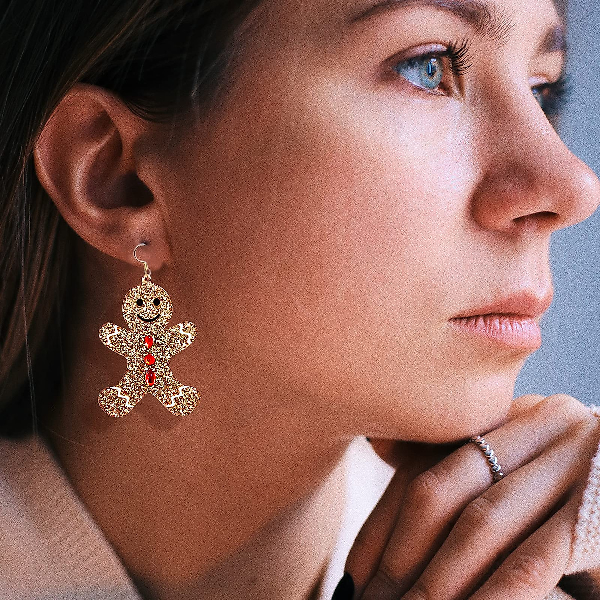 Christmas Gingerbread Man Charm Dangle Drop Earrings Glitter Gold Acrylic Resin Fashion Statement Jewelry Holiday Gift Set Women Xmas Party Favors Decor Accessories