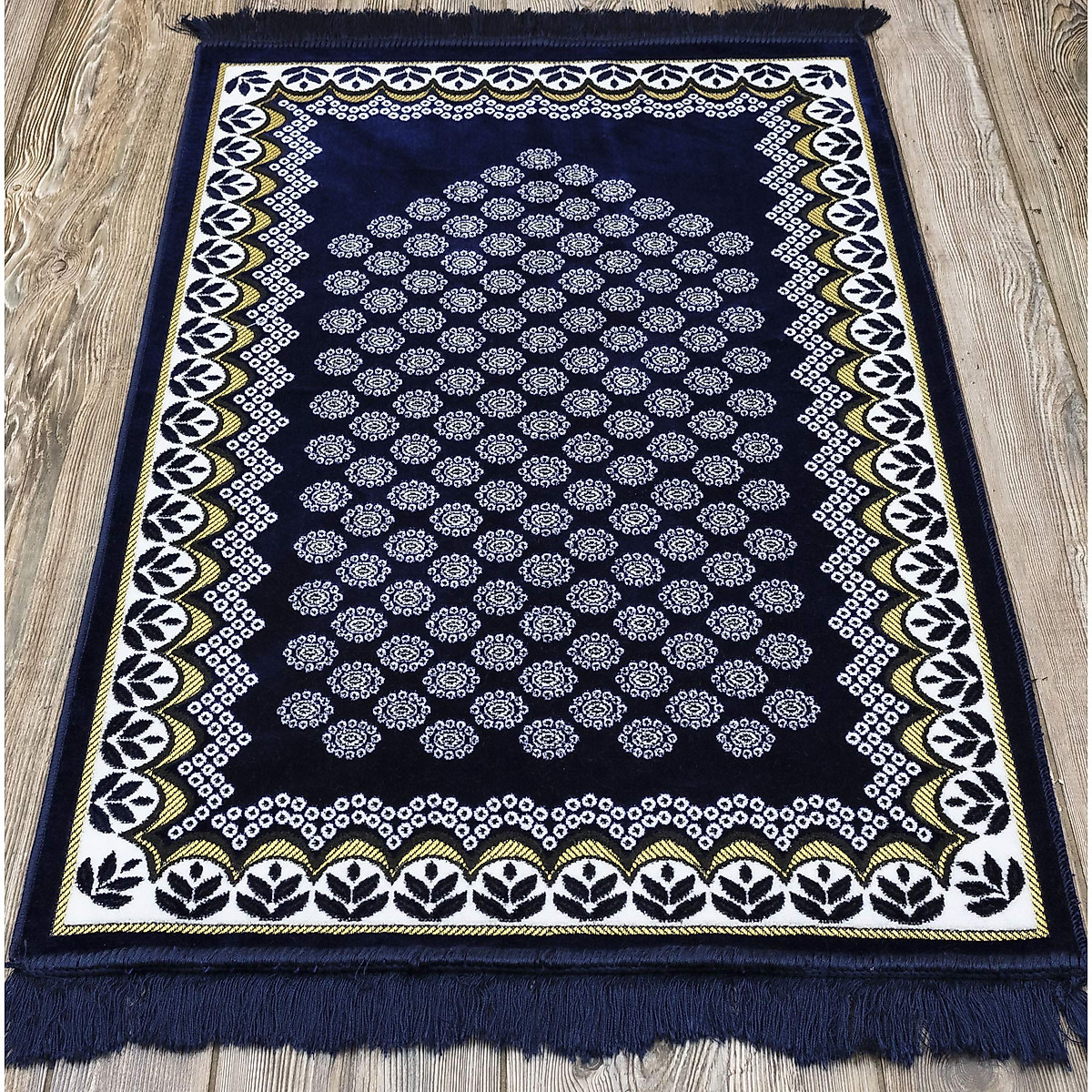 Modefa Turkish Islamic Velvet Prayer Rug - Thin & Lightweight Praying Carpet - Muslim Janamaz Sajadah for Men & Women - Ramadan or Eid Gift - Kufi Cap & Beads - Floral Daisy Arch (Navy Blue)
