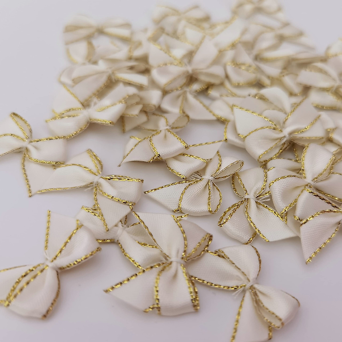 Micomon 50pcs 1.2-Inch Mini Ribbon Bows for Crafts Small Ivory Bows Christmas Decoration Embalishement Scrapbooking(Ivory)