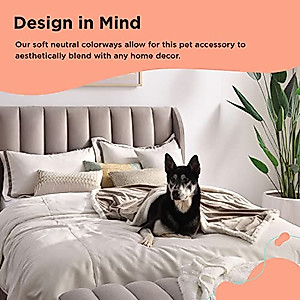 Best Friends by Sheri Premium Self-Warming Ilan Microfiber Faux Fur Pet Throw Blanket 40x50 in Grey