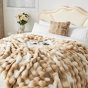 OMERAI Faux Fur Duvet Cover, Ultra Soft Fluffy Blanket Faux Rabbit Fur Comforter Cover, 1PC Soft Velvet Fluffy Furry Comforter Cover, Zipper Closure, 90x108 Inches 1 Faux Fur Duvet Cover