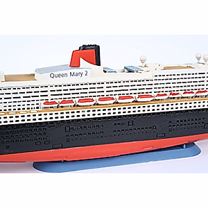 Revell 05808 Queen Mary 2 Cruise Liner - 1:1200 Model Kit