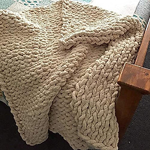 PRELGOSP Chunky Knit Blanket, Handmade Giant Knitted Blanket, Soft Thick Warm Knit Blanket Throw for Bed Chair Couch Sofa, Yoga Mat Rug Home Decor Gift, Machine Washable,Beige,40x60cm