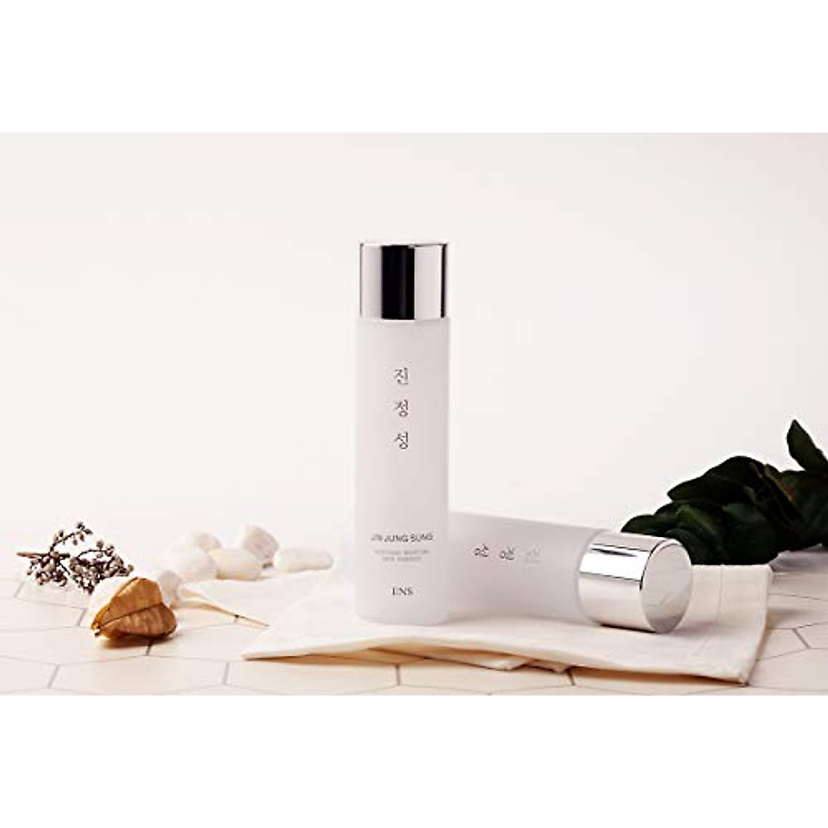 JIN JUNG SUNG Soothing Non-sticky Face Moisturizer Essence Serum 5 Oz Oily Dry Sensitive Skin Tone Evening Deep Inner Moisturizing 7-Hyaluronic Acids Beta-Glucan Niacinamide Men Women Korean Skincare