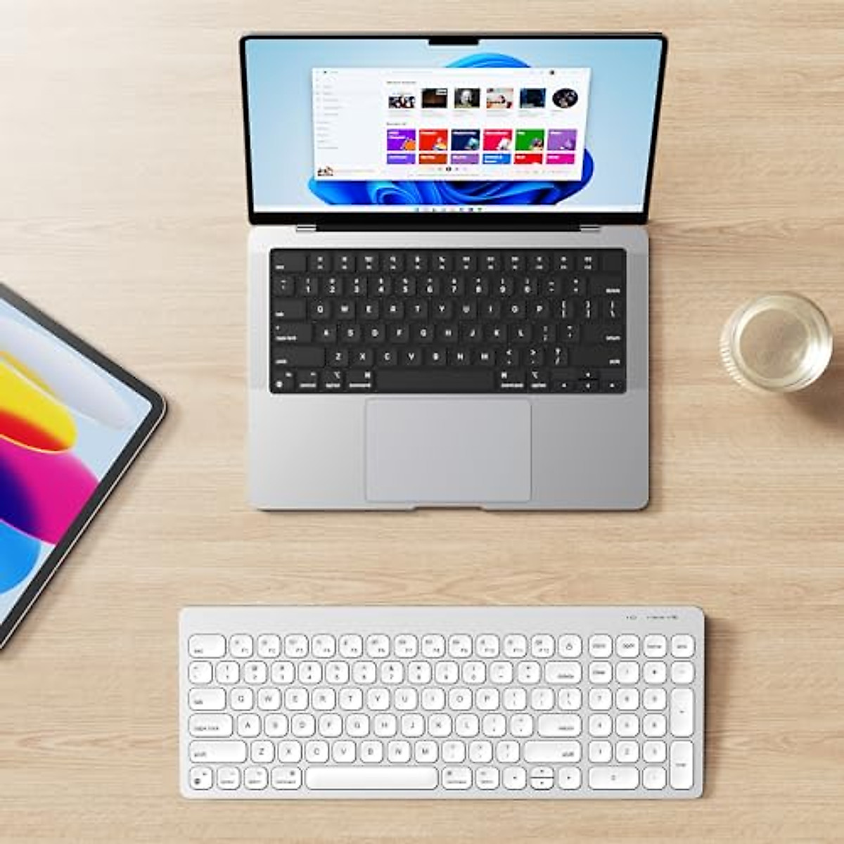 OMOTON Bluetooth Keyboard for Mac, Wireless Keyboard with Numeric Keypad for MacBook Pro/Air, iMac, iMac Pro, Mac Mini, Mac Pro Laptop, Silver White