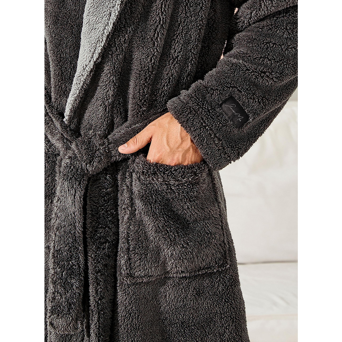 SlumberMee Mens Fleece Plush Robe with Hood Ultra Soft Fluffy Full Length Long with Pockets Luxurious House Coat (Dark Grey, L)