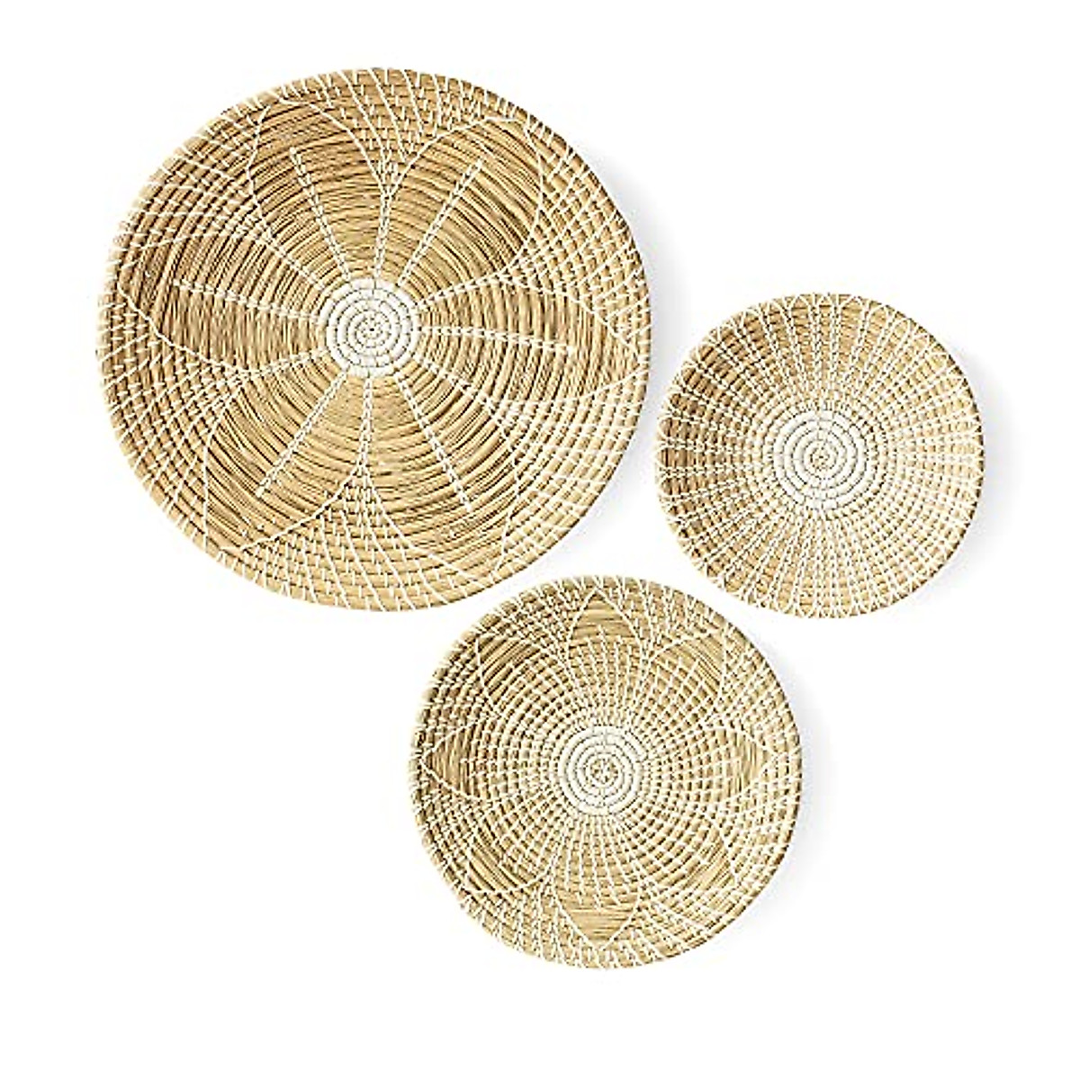 Artera Home Wicker Wall Basket Decor - Set of 3 Oversized, Hanging Natural Woven Seagrass Flat Baskets, Round Boho Wall Basket Decor for Living Room or Bedroom, Unique Wall Art