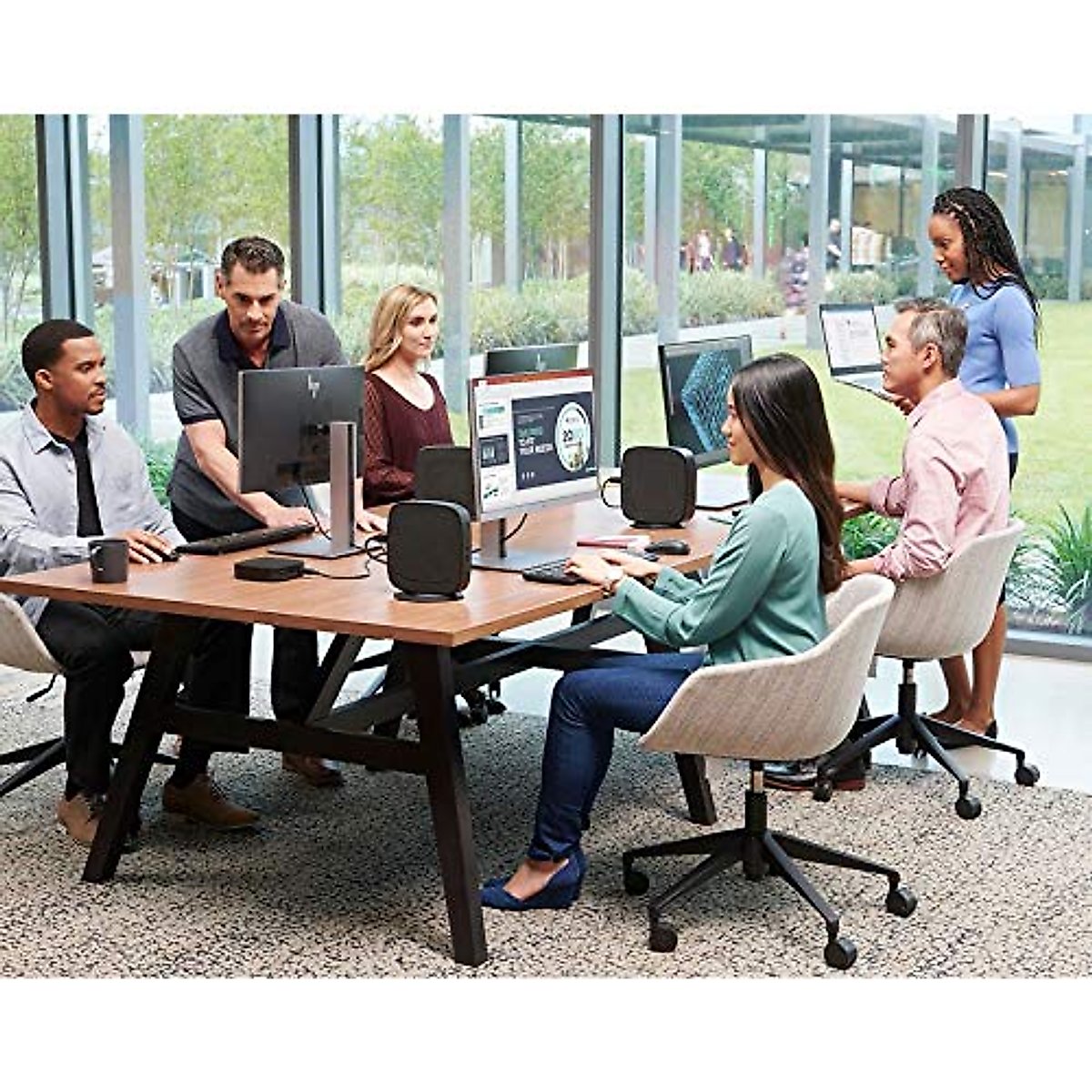 HP t640 Thin ClientAMD Ryzen R1505G Dual-core (2 Core) 2.40 GHz - TAA Compliant - 4 GB RAM DDR4 SDRAM - 16 GB Flash - AMD Radeon Vega 3 Graphics - Gigabit Ethernet ThinPro - IEEE 802.11ac - Displ