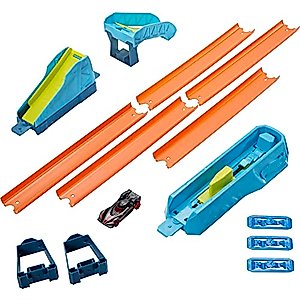 Hot Wheels Track Builder Unlimited Long Jump Pack, Plyset with 13 Component Parts & 1:64 Scale Toy Car