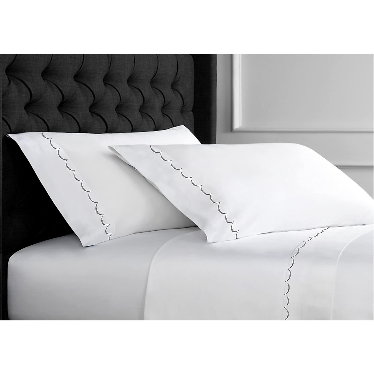 Mélange Home 600 Thread Count Sateen Cotton Scallop Embroidered Duvet Cover Set Gray King, Grey on White (244133)