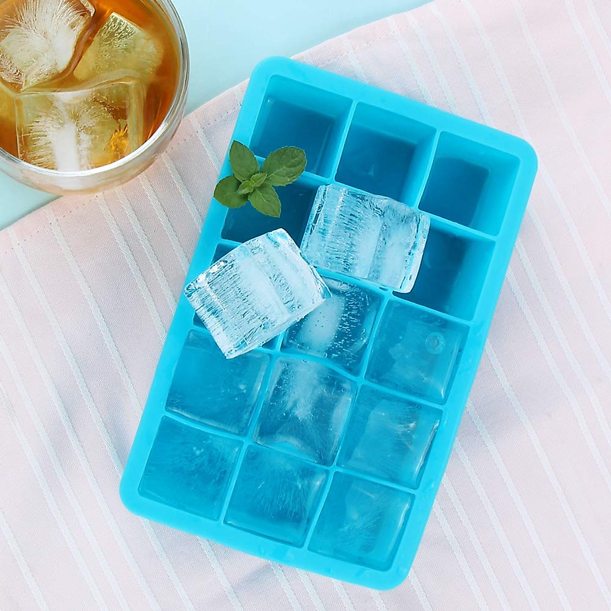 Webake Ice Cube Trays Silicone Ice Cube Molds, 15 Cavity Whisky Ice Cube Tray, Easy Release, BPA Free, Flexible Pack of 3