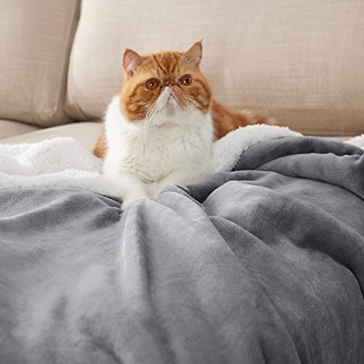 Bedsure Sherpa Fleece Blankets Grey Twin & Bedsure 100% Cotton Muslin Blankets Grey Throw