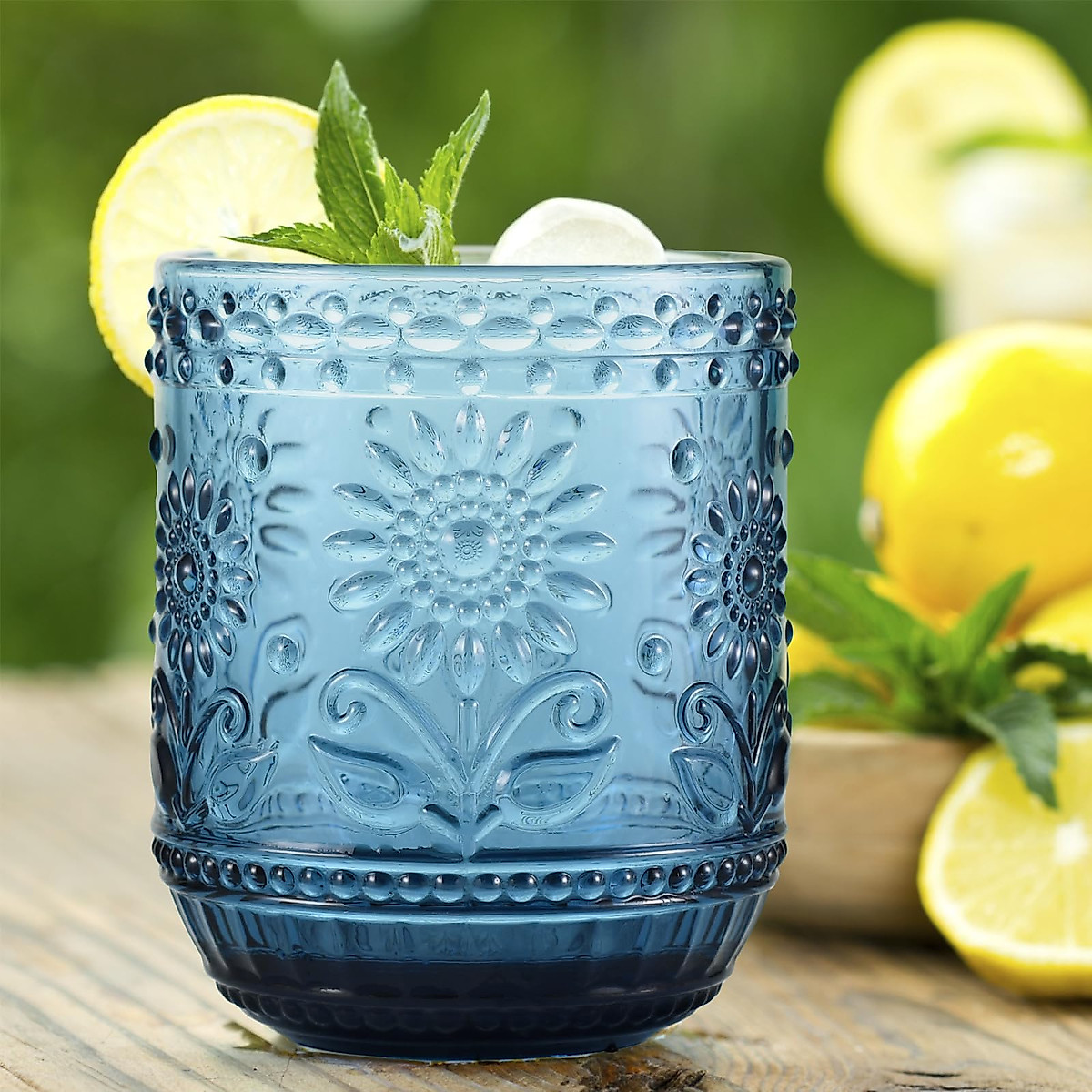 Wongblee Floral Embossed Water Glasses 12 Oz, Vintage Drinking Glasses Set of 4, Colored Glass Tumblers (Green)