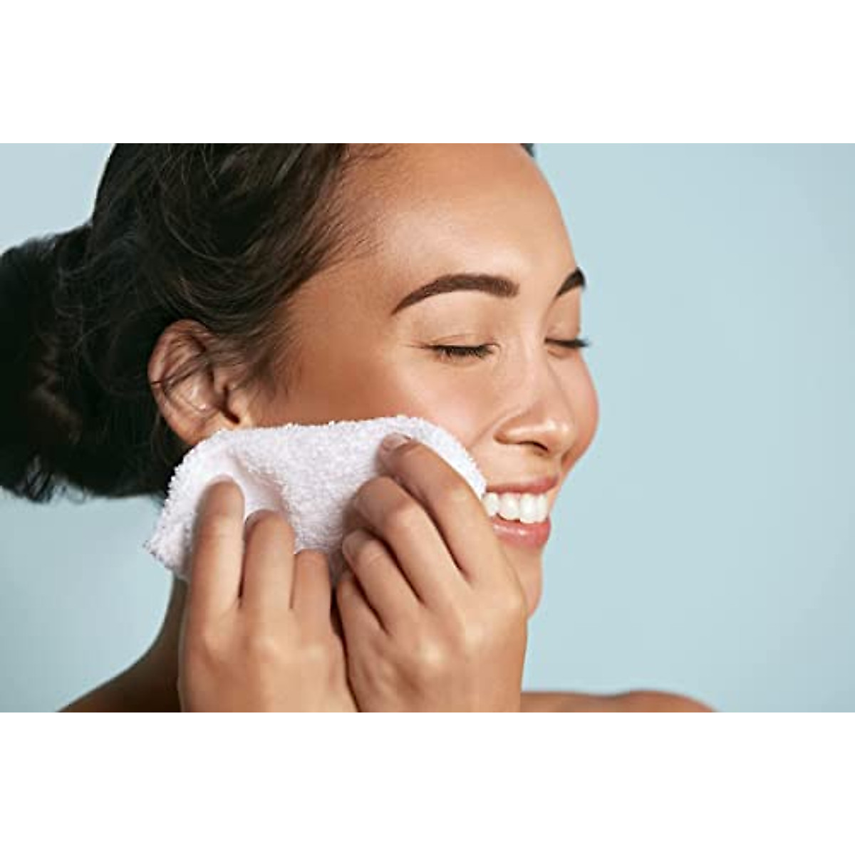 GOLD TEXTILES Premium White Washcloths Set - 300 Pack | 13x13 inches - Ultra Soft, Highly Absorbent Face Towels - Cotton Wash Cloths for Your Body - Machine Washable & Fingertips Towels (White,300)