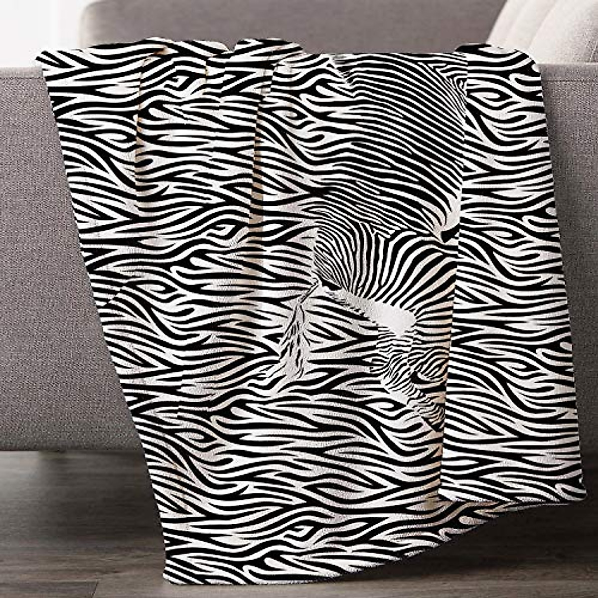 Loong Design Fun Zebra Throw Blanket Super Soft, Fluffy, Premium Sherpa Fleece Blanket 50'' x 60'' Fit for Sofa Chair Bed Office Travelling Camping Gift