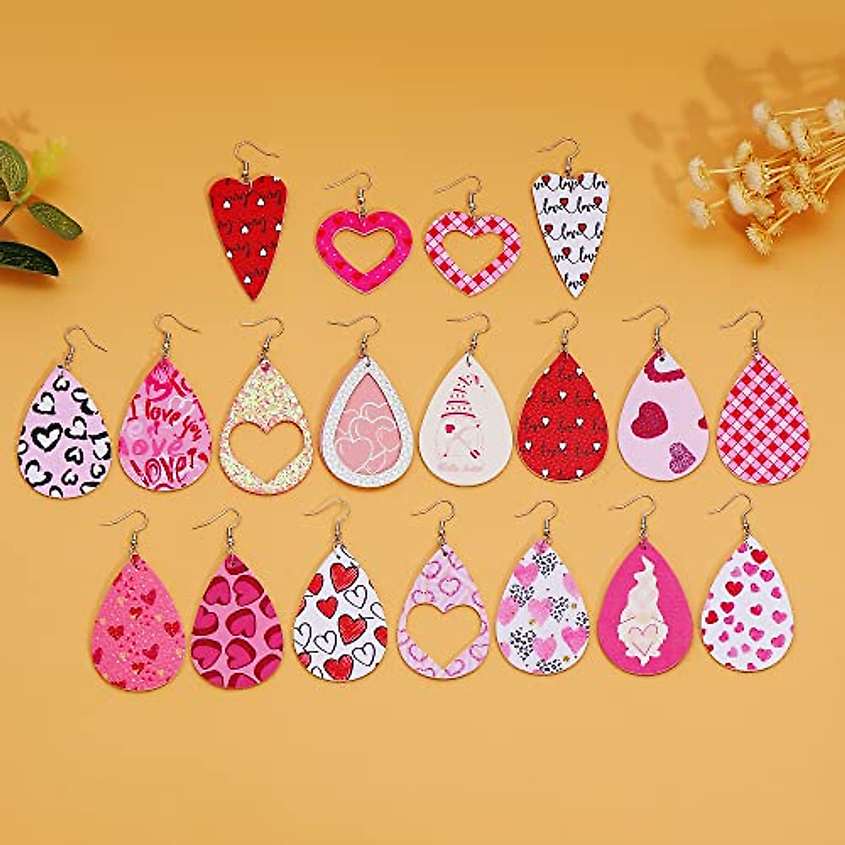 Valentine's Day Leather Earrings for Women Lightweight Faux Leather Teardrop Dangle Earrings Heart-Shaped Print Drop Earrings Set Valentine Day Gift for Girlfriend
