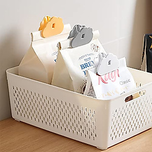 16Pcs Cute Chip Clips Plastic Cloud Shape Bag Clips Sealing Food Clips for Kitchen Storage,Bread Bags,Snack Bags and Food Bags