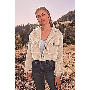 PRETTYGARDEN Womens Fall Clothes Sherpa Shacket Jacket Fuzzy Lapel Button Down Cropped Coat Winter Outerwear (Beige,Large)