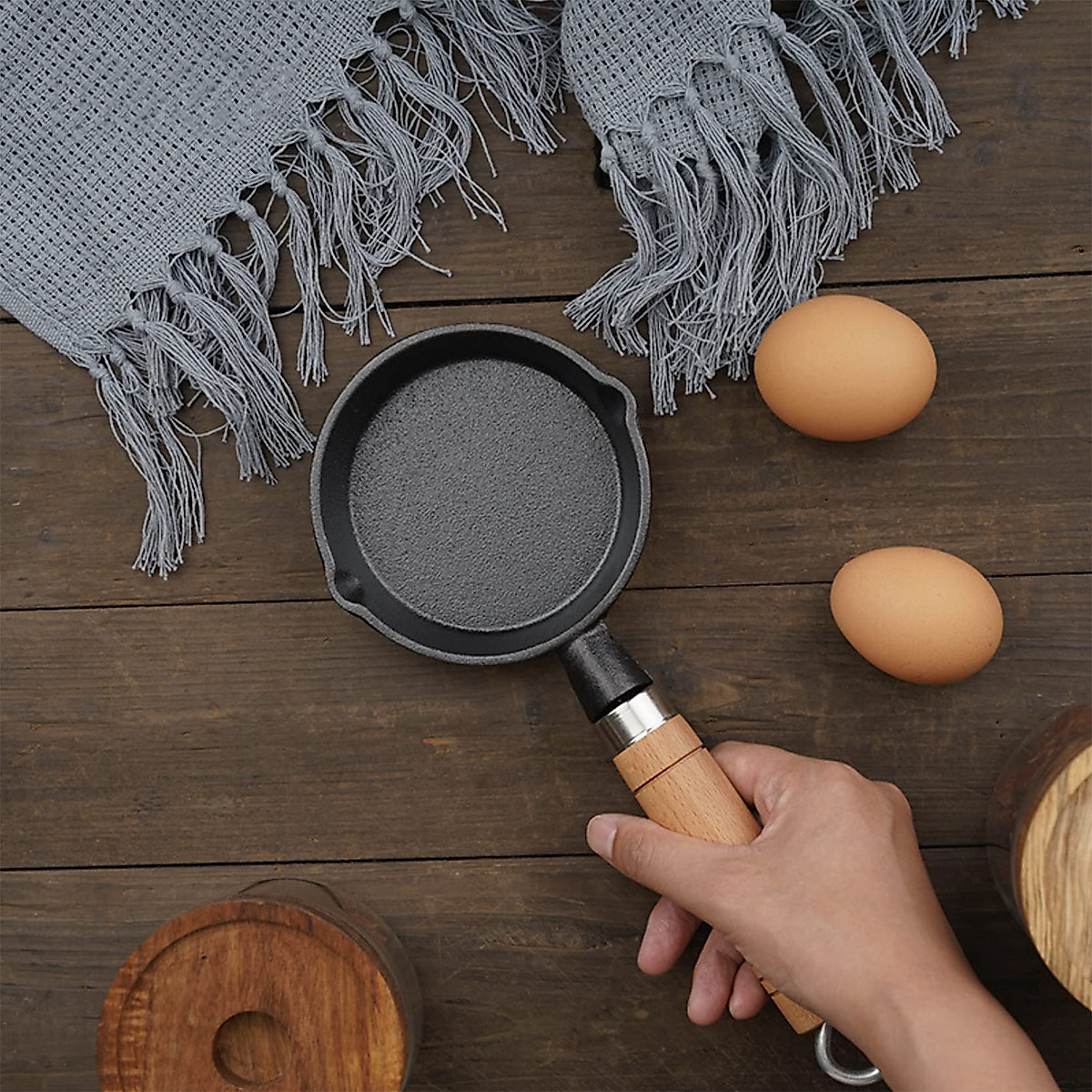 UPTALY 4.1 inch Mini Cast Iron Skillet, Omelet Pans, No Coating, Physical Non Stick Pan, Japanese Omelette Pan, Small Frying Pan with Wood Handle, Black Miniture Skillet for Baked Cookie/Brownie