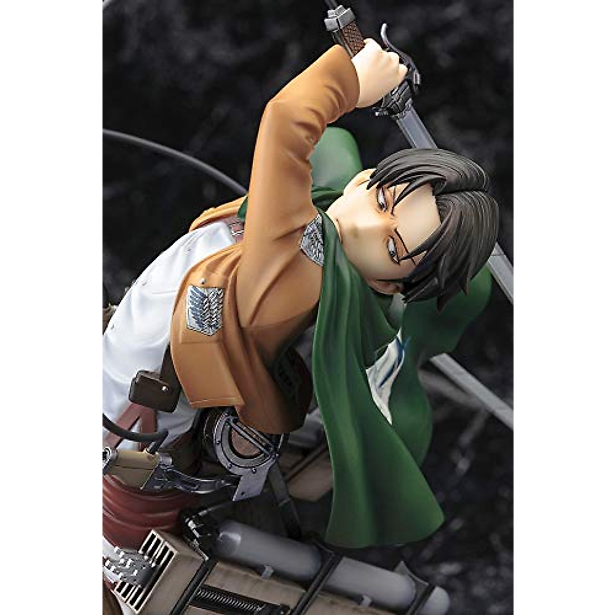 Kotobukiya Attack on Titan: Levi (Renewal Package Version) ArtFX J Statue, Multicolor