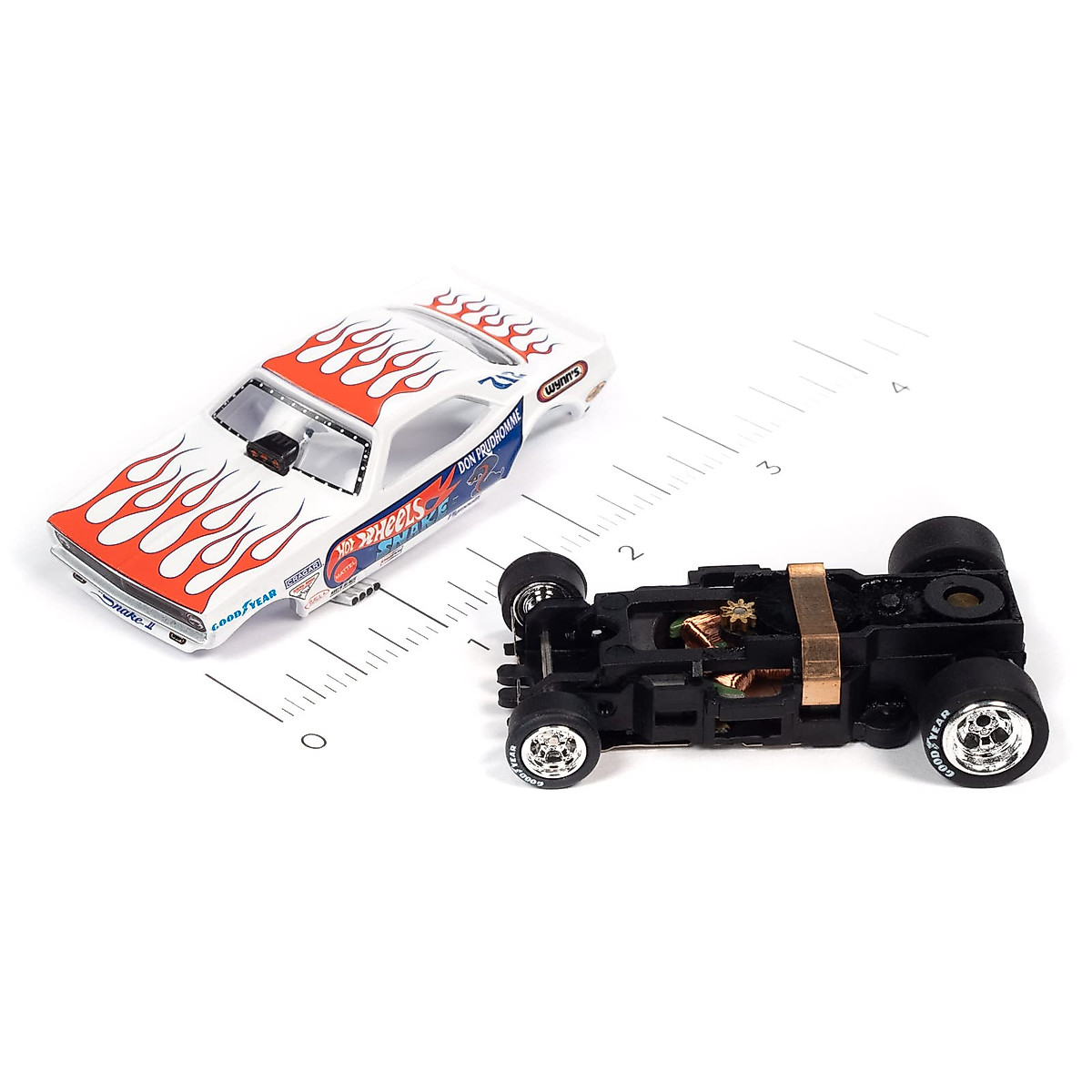 Auto World 4Gear Hot Wheels - Don The Snake Prudhomme/Snake II 1972 Plymouth Cuda Funny Car (White with Flames) HO Scale Slot Car