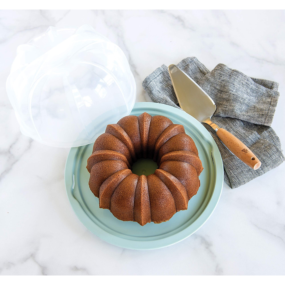 Nordic Ware Platinum Anniversary Bundt Pan and Cake Keeper Bundle