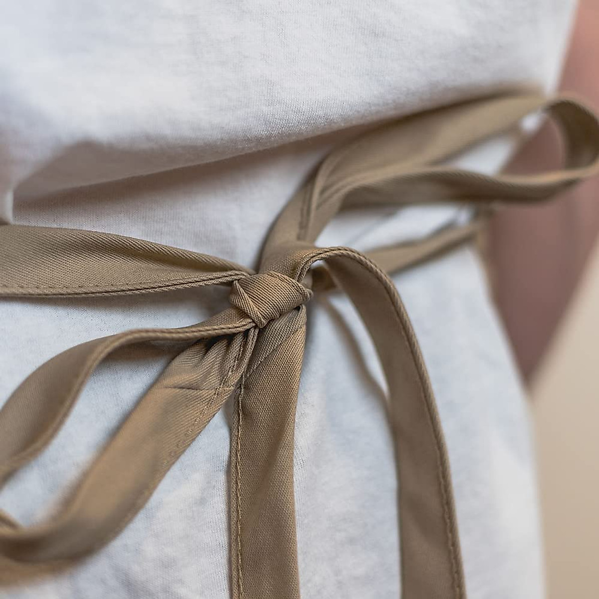 THE APRONPLACE Personalized Embroidered Chef Knives Adult Apron - Add Your Own Name - 2 Adult Sizes For Men And Women - Great Gift for the Chef or Griller in your family