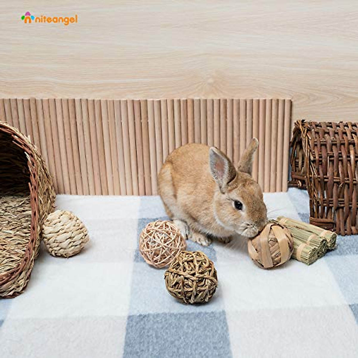 Niteangel Natural Chew Activity Toys Fun Safe Hay Grass Pet Balls for Chinchilla Guinea Pig Rats Rabbits Hamster Gerbil Degu Bunny and Other Small Animals