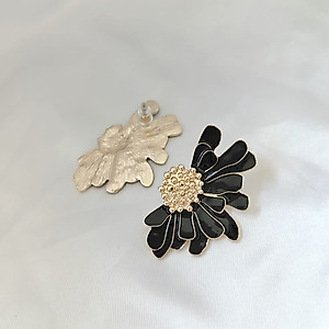 Gold Flower Stud Earrings Vintage Exaggerated Daisy Flower Big Earrings for Women (Black)