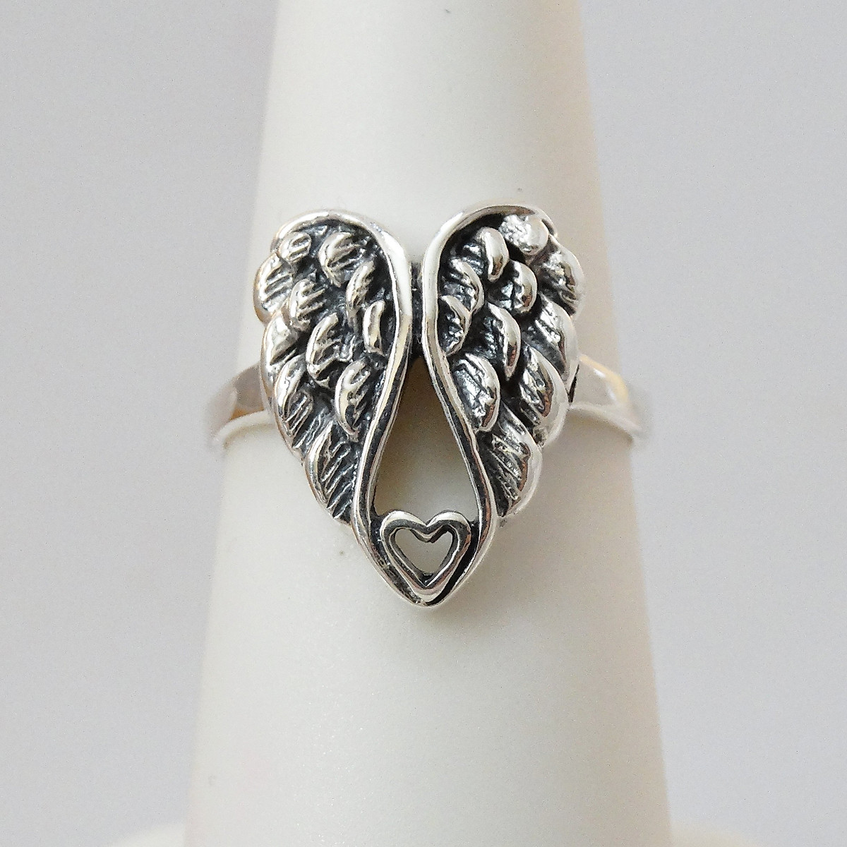 FashionJunkie4Life Sterling Silver Angel Wings Heart Ring (7)