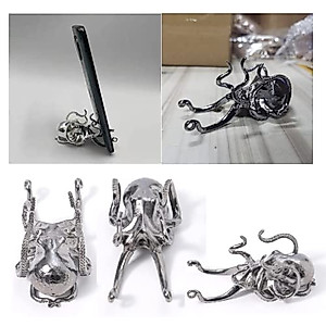 ZWIFEJIANQ Cell Phone Stand, 2 Pack Octopus Phone Stand Modern Brass Octopus Cell Phone & Signature Pen Holder, Universal Cellphone Stand Metal Octopus Shaped Tabletop Decorative Phone Bracket