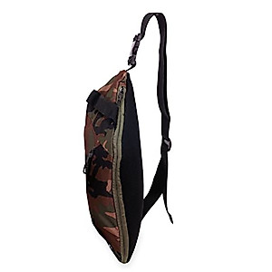 Everest unisex adults Woodland Camo Daily Sling Bag, Woodland Camo, One Size US