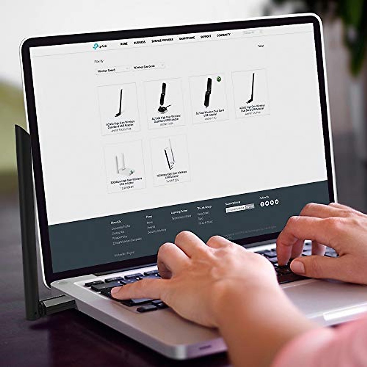 TP-Link USB WiFi Adapter for Desktop PC, AC1300Mbps USB 3.0 WiFi Dual Band Network Adapter with 2.4GHz/5GHz High Gain Antenna(Archer T3U Plus), MU-MIMO, Windows 11/10/8.1/8/7/XP, Mac OS 10.9-10.15