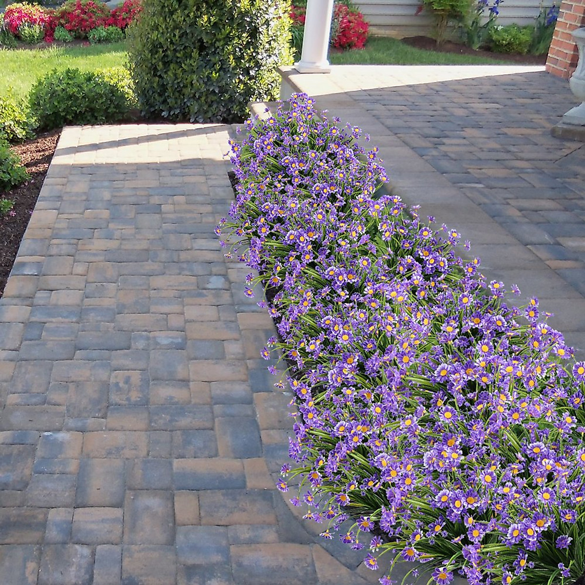 NAHUAA 4PCS Fake Daisy Flowers for Outdoor Purple Artificial Plastic Plants Greenery UV Resistant Shrubs Table Centerpieces Arrangements Home Kitchen Garden Spring Farmhouse Decor