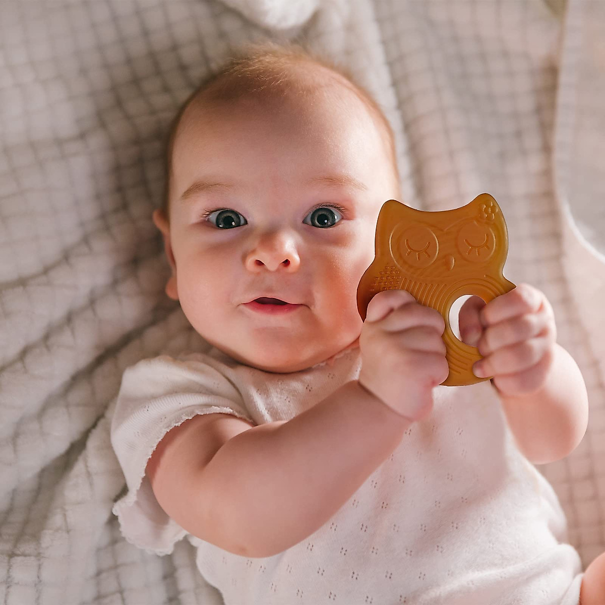 haakaa Silicone Owl Teether, Sleeping Owl Soothing Teething Teether Toy for Infants Toddler, Soft Chew Teething Toys for Babies 3 Months+, BPA Free