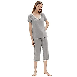Joyaria Womens Summer Cooling Pajamas/Pjs Short Sleeve Capri Bamboo Pjs Ultra Soft Lightweight Sleepwears Set Petite (Light Gray, Small)
