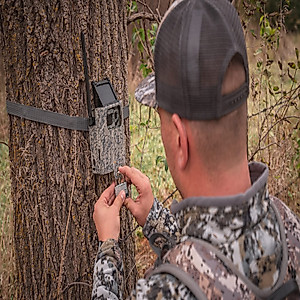 SPYPOINT SB-300S Steel Security Trail Cam Box for SPYPOINT 4-LED Game Cameras 16-Gauge Zinc-Coated Steel Trail Camera Accessory for Secure Trail Camera Tree Mount