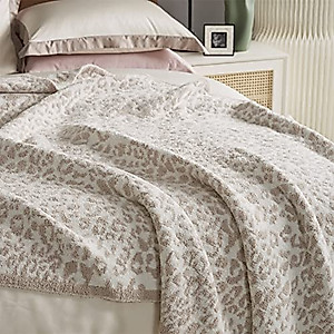 MIDO HOUSE Microfiber Throw Blanket for Couch Chic Leopard Bed Throws Fuzzy Warm Cheetah Blanket Reversible Beige Throw Blankets for Home Decor 52 x 63 inch