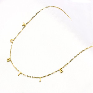 Memgift Auntie Dainty Necklace for Women Perfect 18k Gold Plated Stainless Steel Jewelry Birthday Christmas Gifts for Women