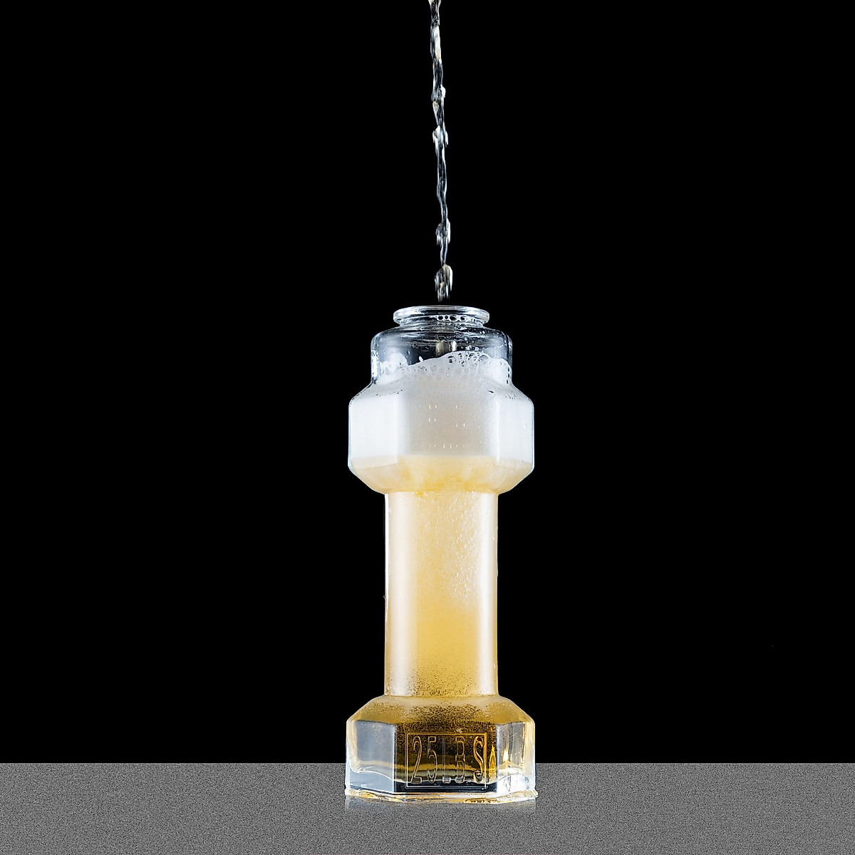 The Wine Savant Set of 4, Dumbbell Beer & Whiskey Glasses, Giant Lifting Beers 26oz Glass | Large Weightlifting to Scale Funny Beer Mug | For Men & Women Cool Beer Glasses Perfect, Gifts for Dad