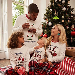 PHALIN 4Pairs Christmas Earrings for Women Holiday Earrings Handmade Christmas Tree Earrings Beaded Snowflake Reindeer Wreath Dangle Earrings Holiday Party Gifts (Mix)