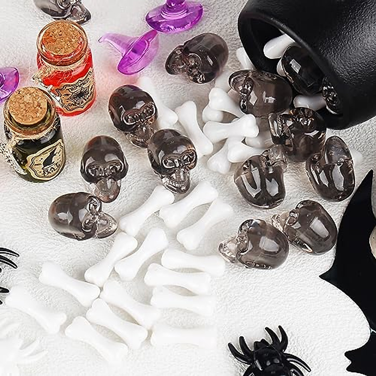 270 PCS Halloween Vase Fillers Includes Mini Acrylic Pumpkin Cute Ghost Mini Skull Head Small Witch Hats, Halloween Party Table Decoration Halloween Decorations Tiered Tray Decor