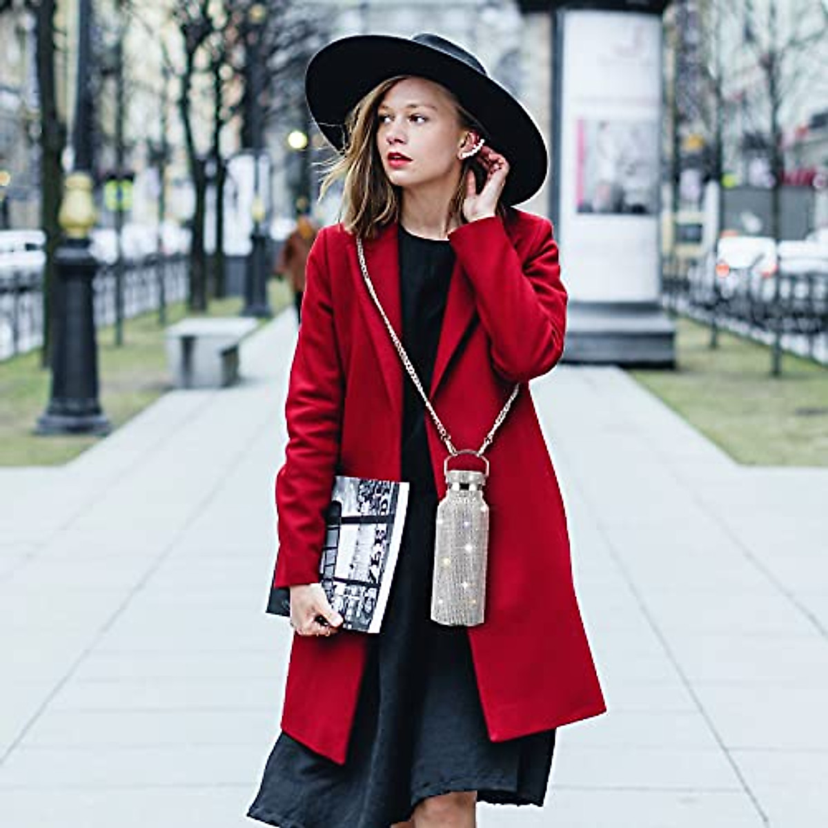 Diamond Water Bottle, Bling Diamond Vacuum Flask, Sparkling Diamond Water Bottle, High-Grade Stainless Steel Rhinestone Vacuum Flask, Leak-Proof Vacuum Flask With Chain (Silver, 500ML)